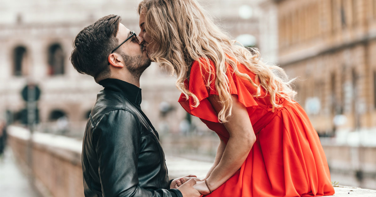 TREND: Därför vill kvinnor dejta yngre män